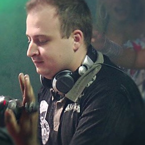 Stream Dj Danka - The Revolution ( Ralvero Vs. Rivera Mash Up ) by Dj ...