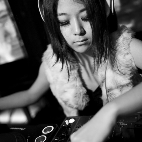 Stream DJ RayRay 2011 Lounge Mixtape by DJ Ray Ray | Listen online for ...