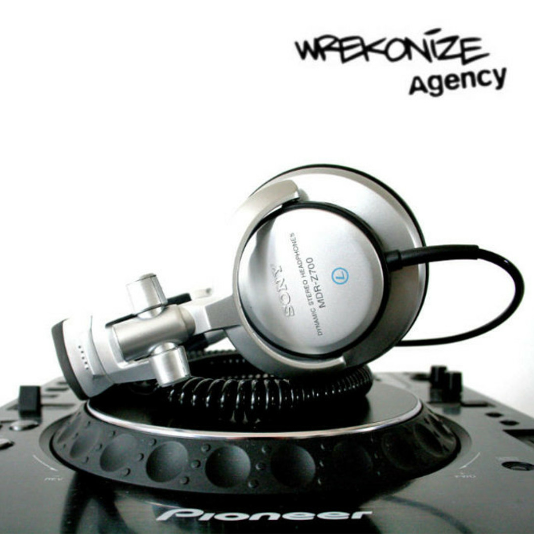 Stream DJ DAYCARD - UH OH by WREKONIZEMUSIC | Listen online for free on ...