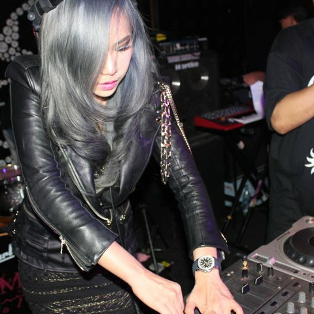 Stream Aon Kanhasura | Listen to Roxy house playlist online for free on ...