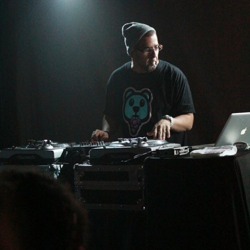 Stream DJ Official "Riot (We Will Rock You, Still Rioting Remix ...