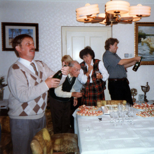 Stream MIDI LIDI | Listen to MIDI LIDI - Operace "Kindigo!" - 4 písně ...