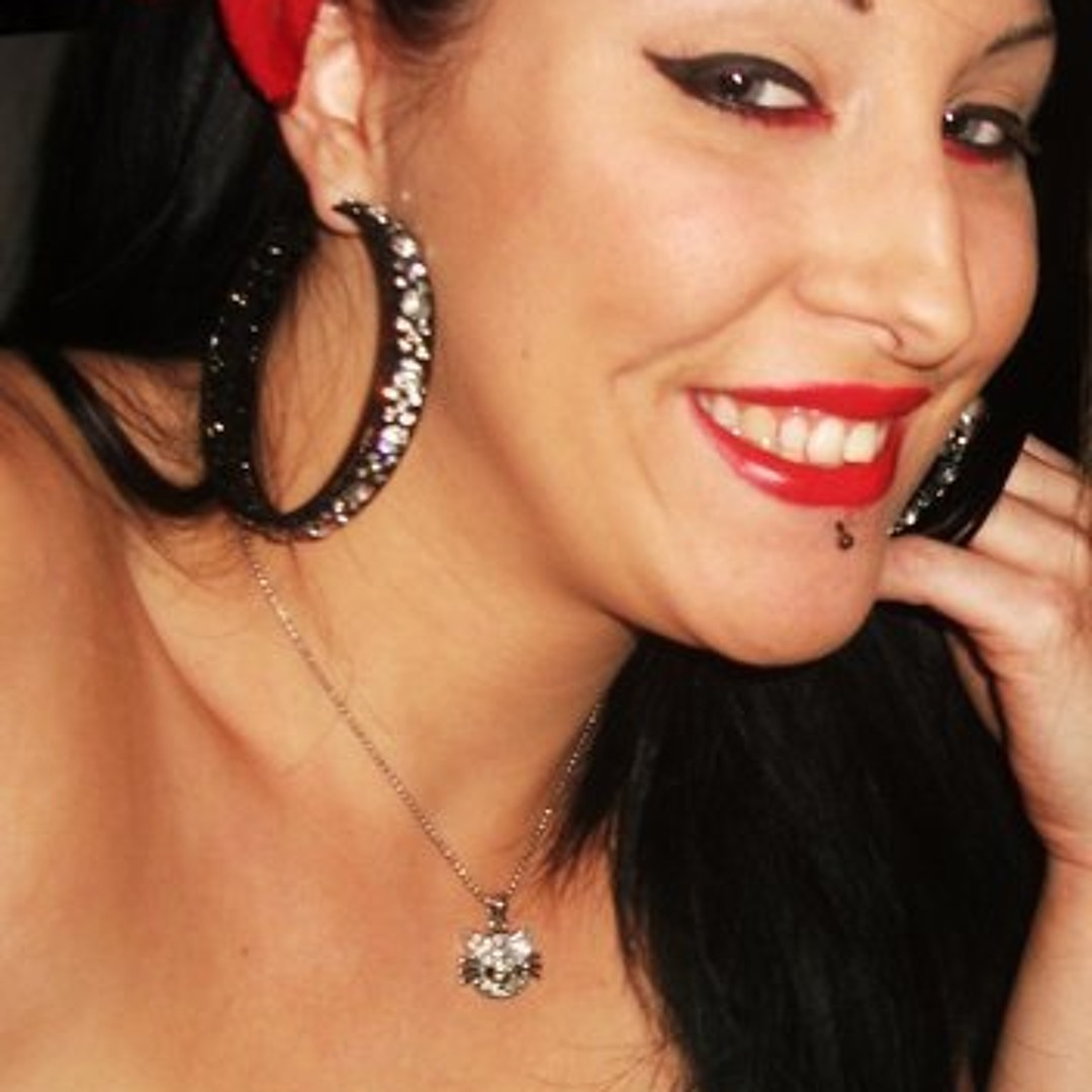 Stream NIKOLA B NEWMAN JUNEBUG-MONEY OVER BITCHES by Miss Kola | Listen ...