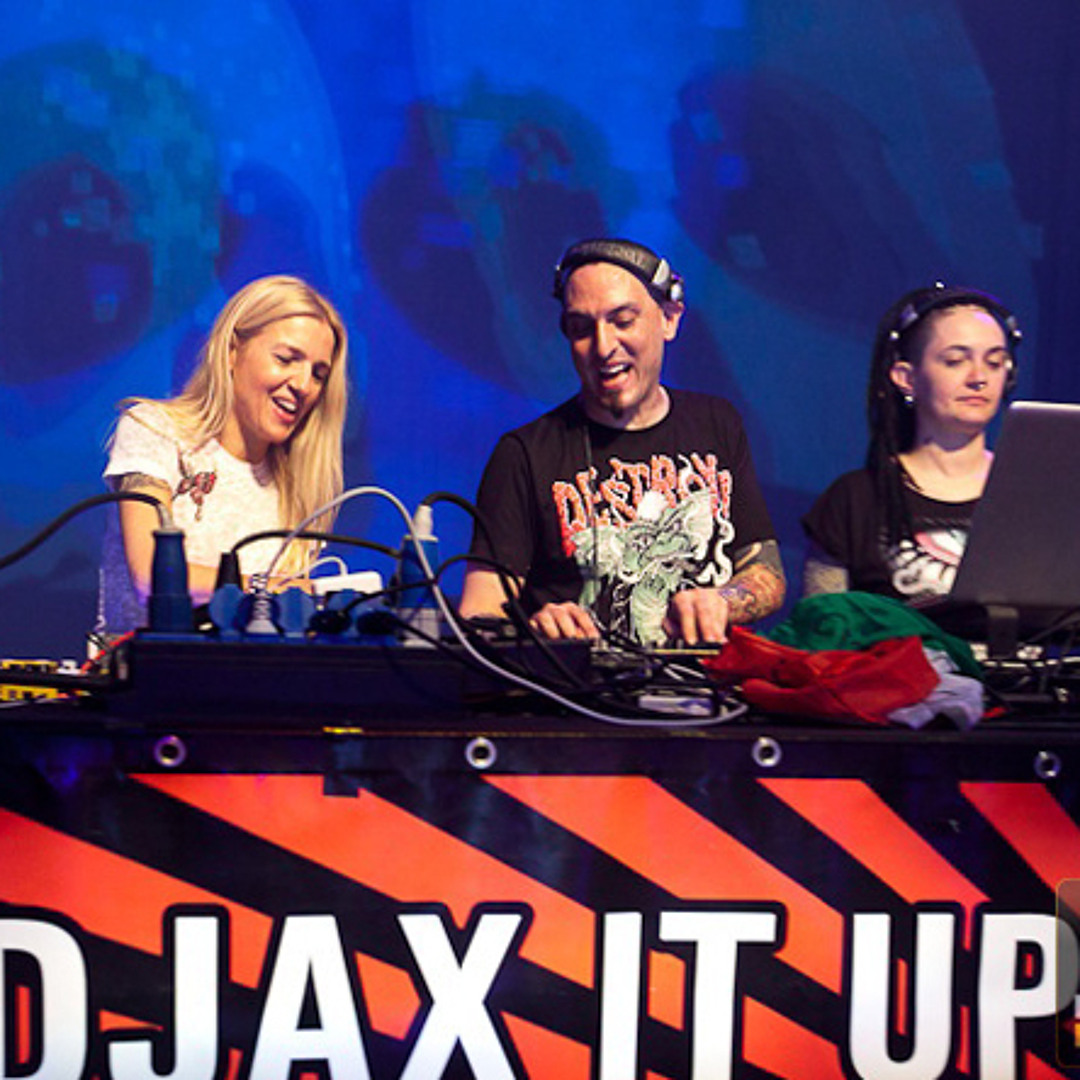 Stream Pet Trio (Miss Djax vs Pet Duo) live at Djax it Up XL 22.10.11 ...
