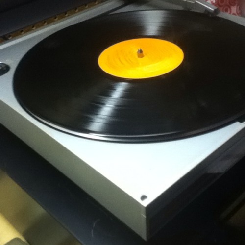 Stream Creepy sounding record player by steinman | Listen online for ...