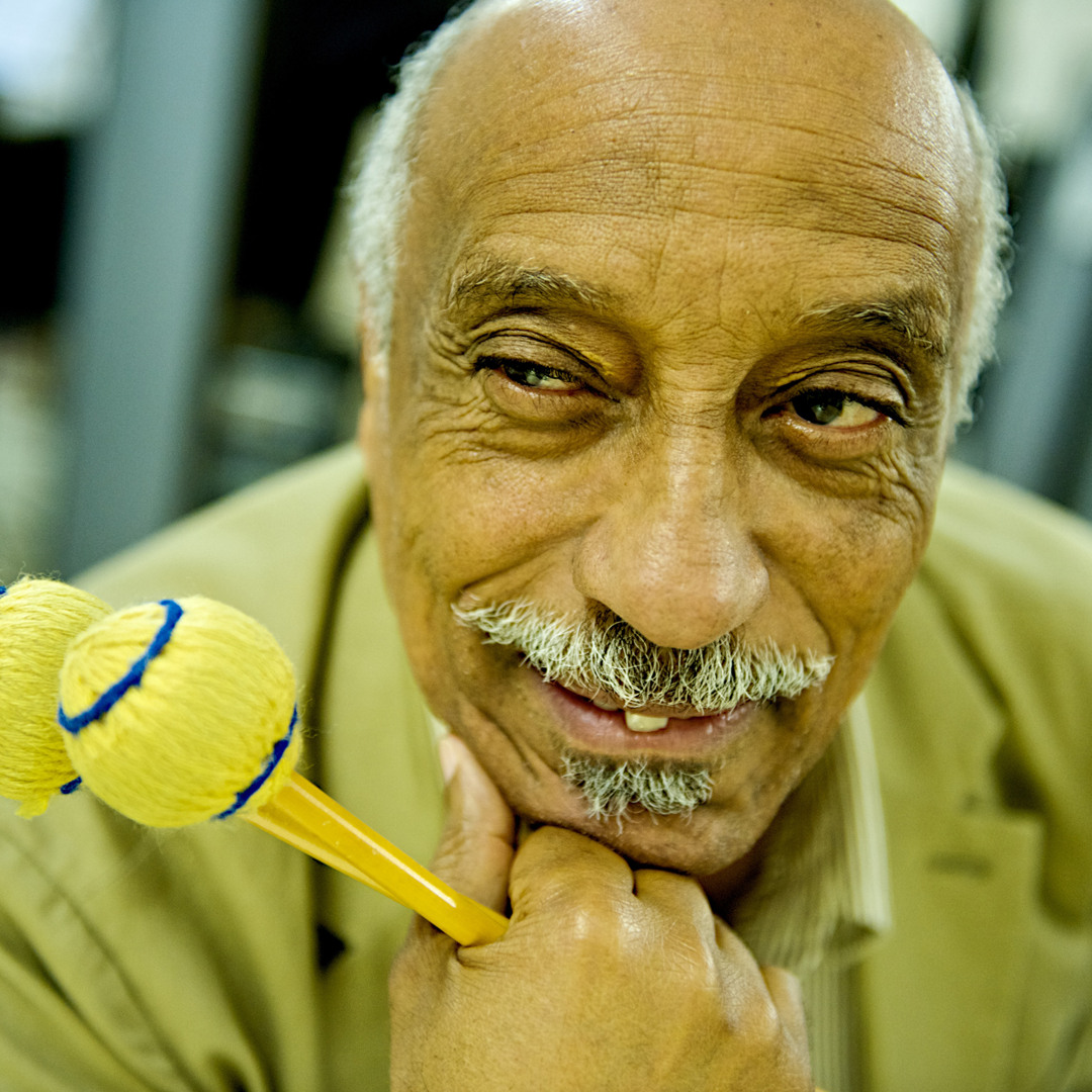 Stream Mulatu Astatke - Yèkèrmo Sèw (A Man of Experience and Wisdom) by ...