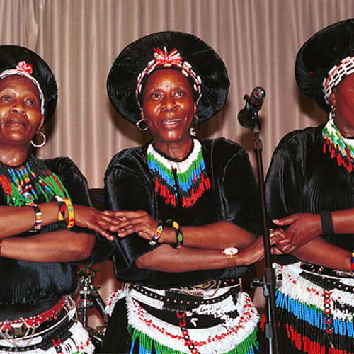 Stream MAHLATINI & MAHOTELLA QUEENS Melodi Ya Lla by afrikaaltahona ...