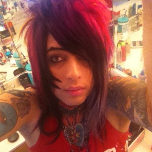 Dahvie Vanity's Instagram, Twitter & Facebook on IDCrawl
