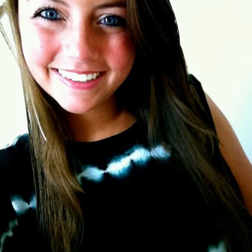 Maclaine Farrell's Instagram, Twitter & Facebook on IDCrawl