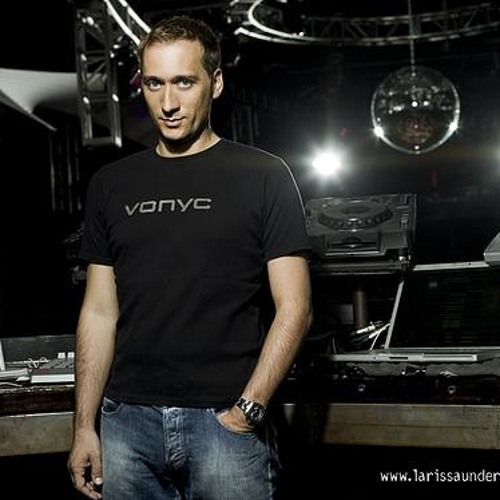 Stream Paul van Dyk - Live @ Vonyc Session plays Frankyeffe - Away (285 ...