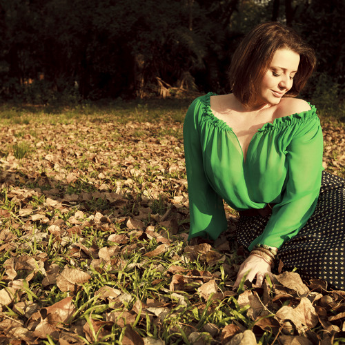 Stream SEMENTES by Julia Simoes | Listen online for free on SoundCloud