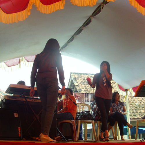 Stream Opening lagu opera van java by Chipling Widodo | Listen online ...