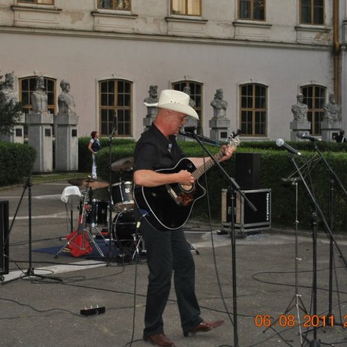 Stream Trage-mi una - Marian Filip by Marian Filip | Listen online for ...