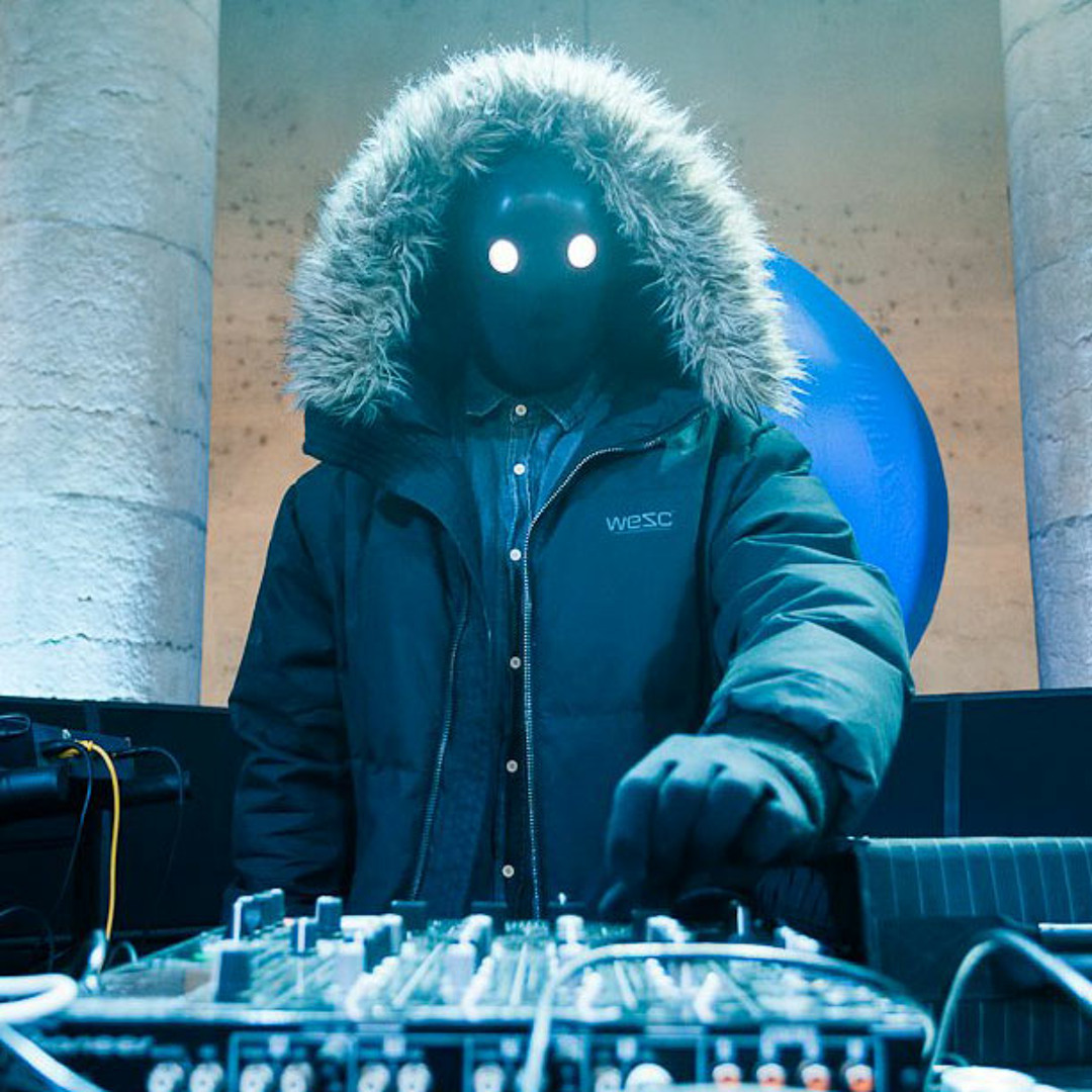 Stream Danger - 22h39 by Bertrand Fontana | Listen online for free on ...