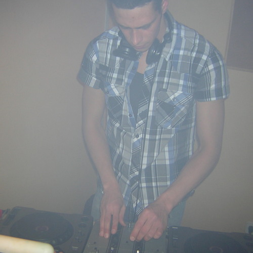 Stream Chicano - House mix by chicano-music | Listen online for free on ...