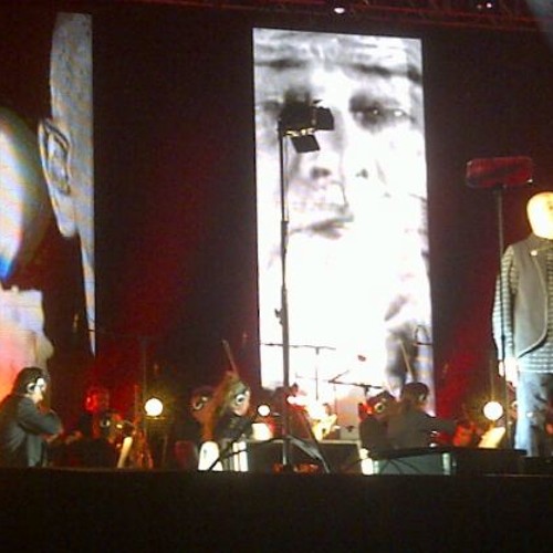 Stream Peter Gabriel - In Your Eyes (Live) by Phil Longwell | Listen ...