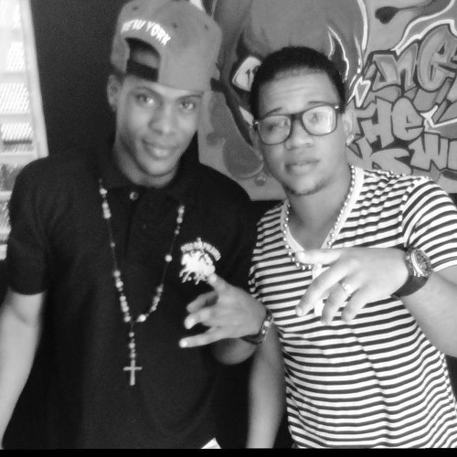 Stream Kiki The Boss & Darling Perla- Me la paso pensando by Darling ...