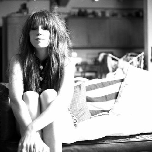 Laura Welsh - Call To Arms :: Indie Shuffle