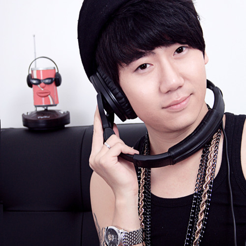 Stream 王绎龙(DJSUNNY) - 邻家美眉(Next door crush) by 王绎龙DjSunny | Listen ...