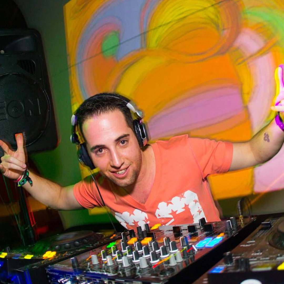 Stream Dj Wags - 5fm weekend baby mixes - Oct 2012 by Dj WAGS | Listen ...