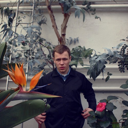 Ivan Ave - Portals :: Indie Shuffle