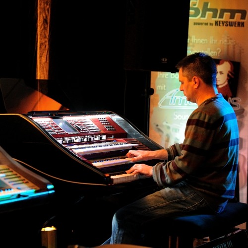 Stream Böhm Berühmte Orgeln (BBO) Theatre Organ Demo mit Anthony Lomas ...