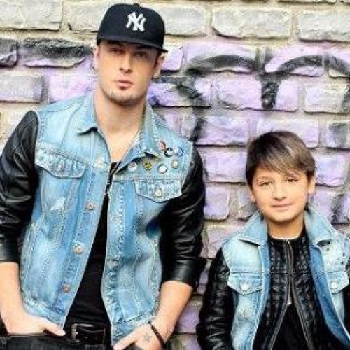 Stream DJ Labi feat. Adrian Gaxha & Floriani - Ngjyra e kuqe Remix 2013 ...