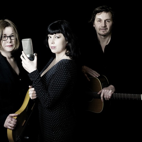 Stream 03 Zwei Apfelsinen im Haar by Virginia Kopo | Listen online for ...