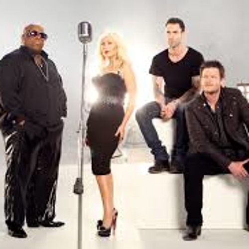 Adam Levine Christina Aguilera Fight