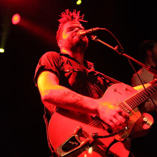 Stream Shake shake by Hunter Perrin & Karavan | Listen online for free ...