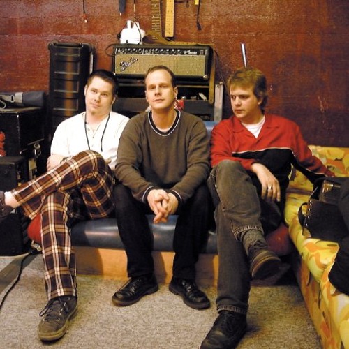 Stream Dustradionfld | Listen to Dust Radio-A Broken Heart or The Break ...