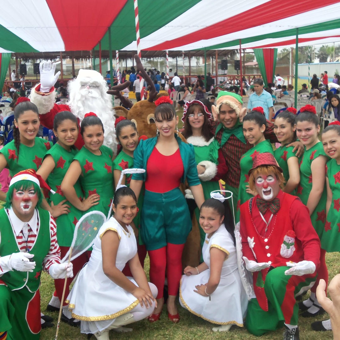 Stream Rodolfo El Reno / Villancico by Fatima Saldonid | Listen online ...