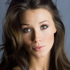 Christina Moon's Instagram, Twitter & Facebook on IDCrawl