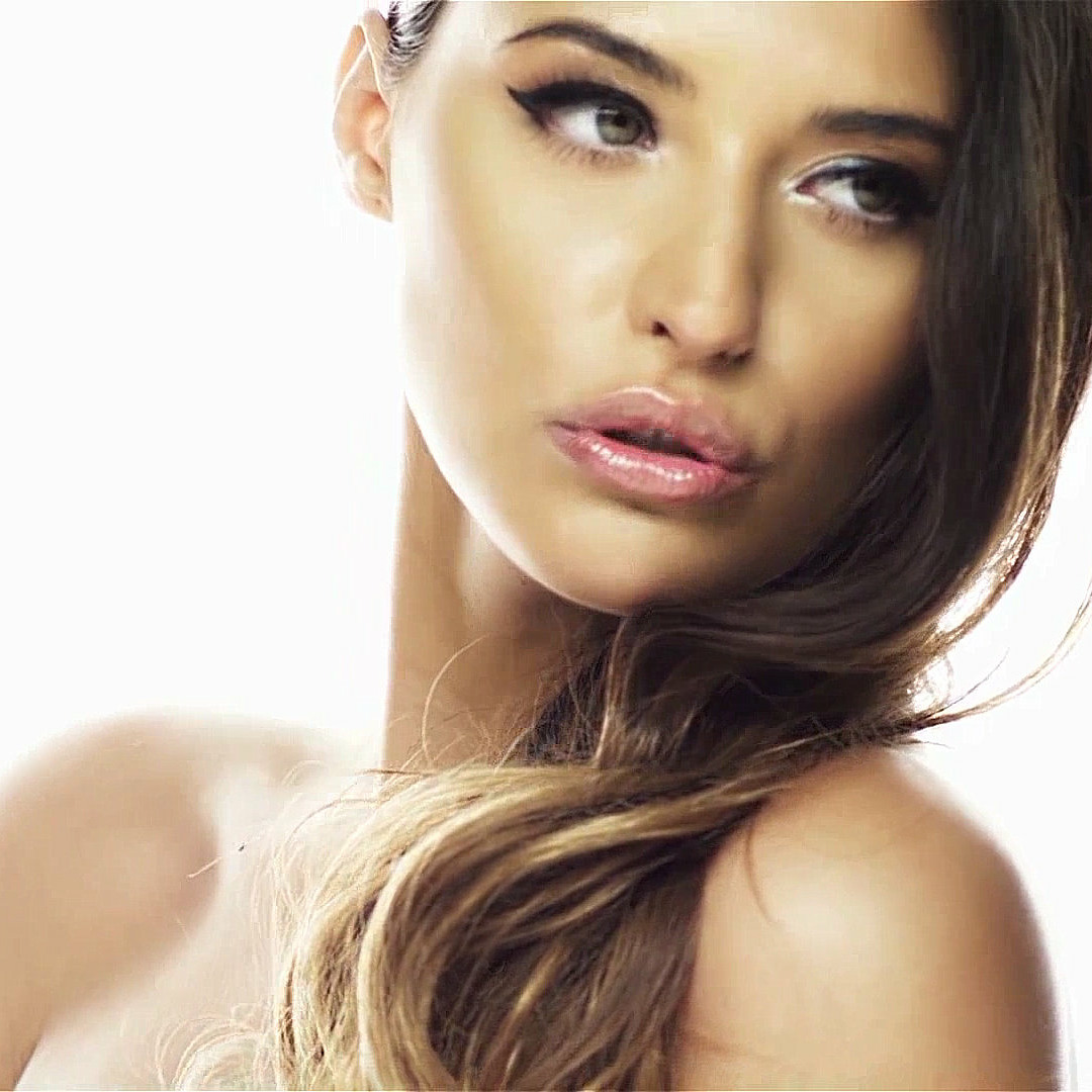 Antonia Marabou No Makeup
