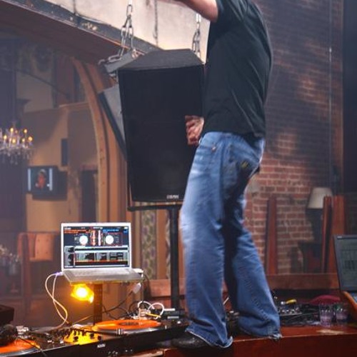 Stream DJ MIKE B | Listen to OLD SKOOL MIXES playlist online for free ...