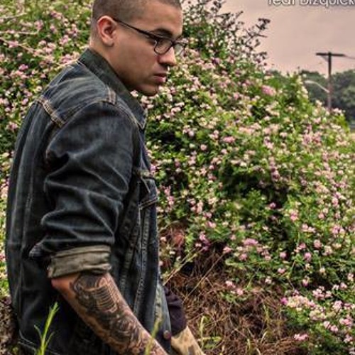 Stream JBizz FT BizQuick - Too Beautiful to Trust by JBIZZ | Listen ...