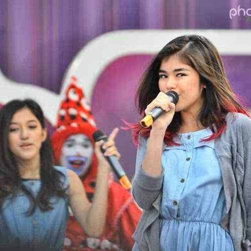Stream Sivia BLiNK say : "Happy Birthday Githa" by Githa Suci Purwadi ...