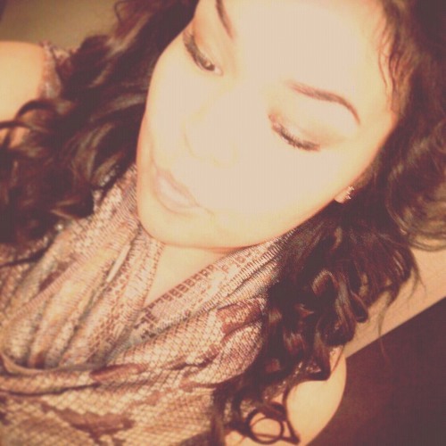 Stream (Never Felt This Way) -Rose by Linna Lovee | Listen online for ...