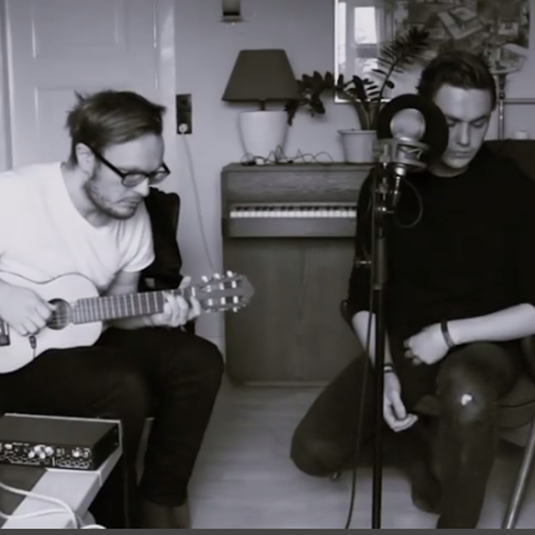 Stream Cocoon Live (Björk cover) by HEIDRIK | Listen online for free on ...