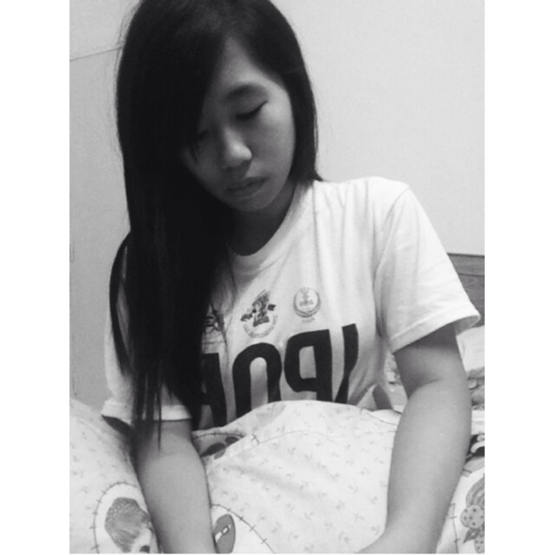 Stream 哭得像小孩. #Raining by Wong YeeWah | Listen online for free on ...