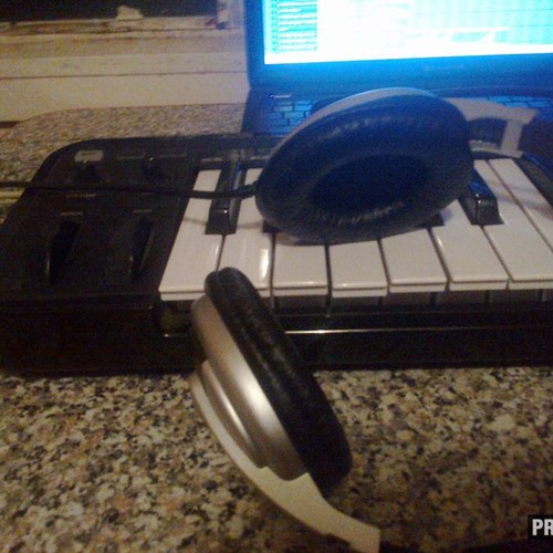 Stream Advanced-Music - Uiooo (Preview) by Advanced-music | Listen ...