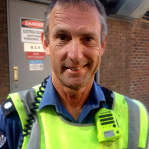 Stream AUDIO RELEASE | Station Officer Peter Moller, M2 Truck fire ...