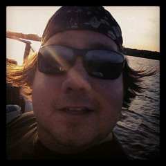 Daniel Huggins's Instagram, Twitter & Facebook on IDCrawl