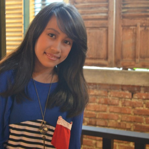 Stream Desi Hardianti - Talking To The Moon (Cover) by Desi Hardianti | Listen online for free ...