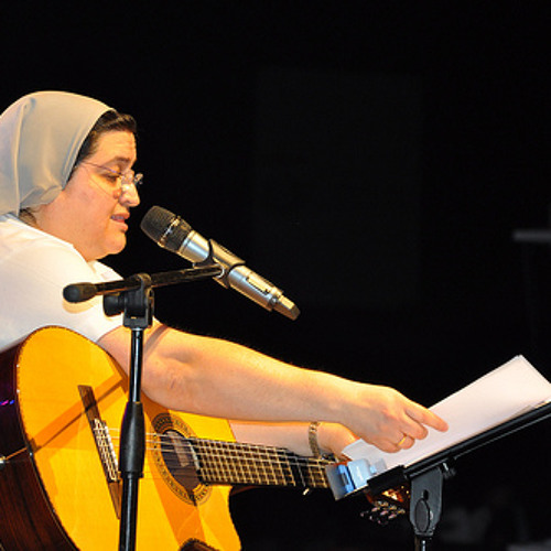 Stream Angela Maria Vides | Listen to Hermana Glenda playlist online ...