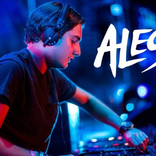 Stream Avicii - Heart Upon My Sleeve (Alesso Remix) [Light Nightclub ...