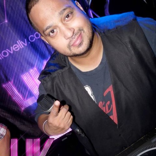 Stream VOL. 4 MC JUNIOR RNB / OLD SKOOL SUPER MIX by MC JUNIOR ...