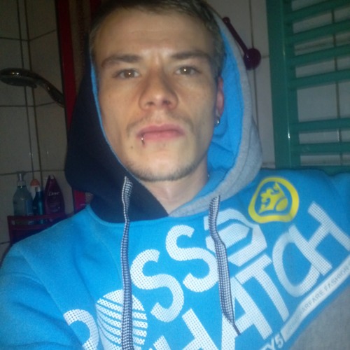 Stream Mo.Live X - X strezzkidz 2013 by Mo chip LIve | Listen online ...