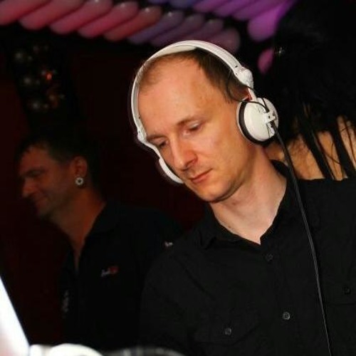 Stream EastBroMusic | Listen to Mike Dee Lite (Sets & Edits) playlist ...