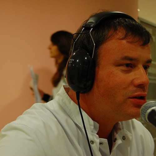 Stream La chirurgie avec le docteur Marc Ulmer by Rcm | Listen online ...